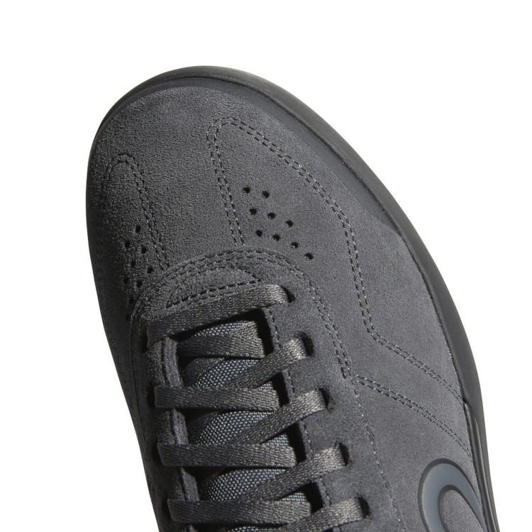 Zapatillas Sleuth DLX Grey Six/Core Black/Matte Gold Five Ten | Tienda ...